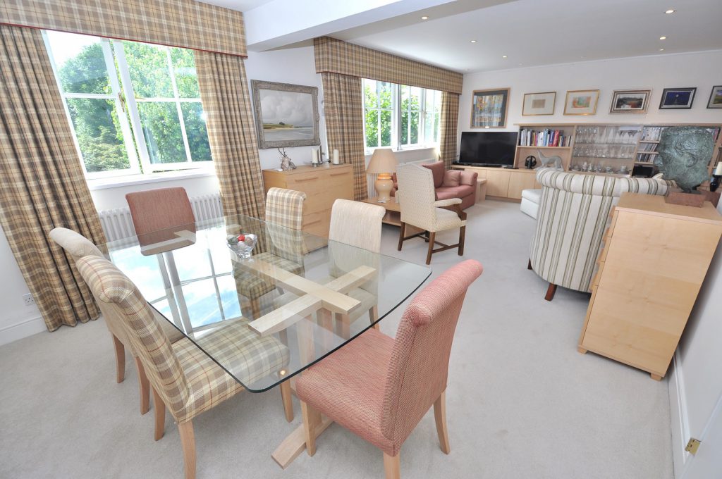 To Let - Melbury Road Holland Park W14 8LS -London